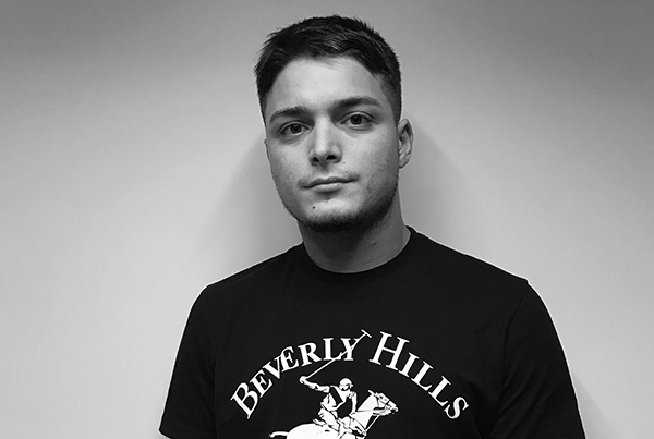 Scopri tutti gli Artisti del Macko Tattoo Shops | Macko™